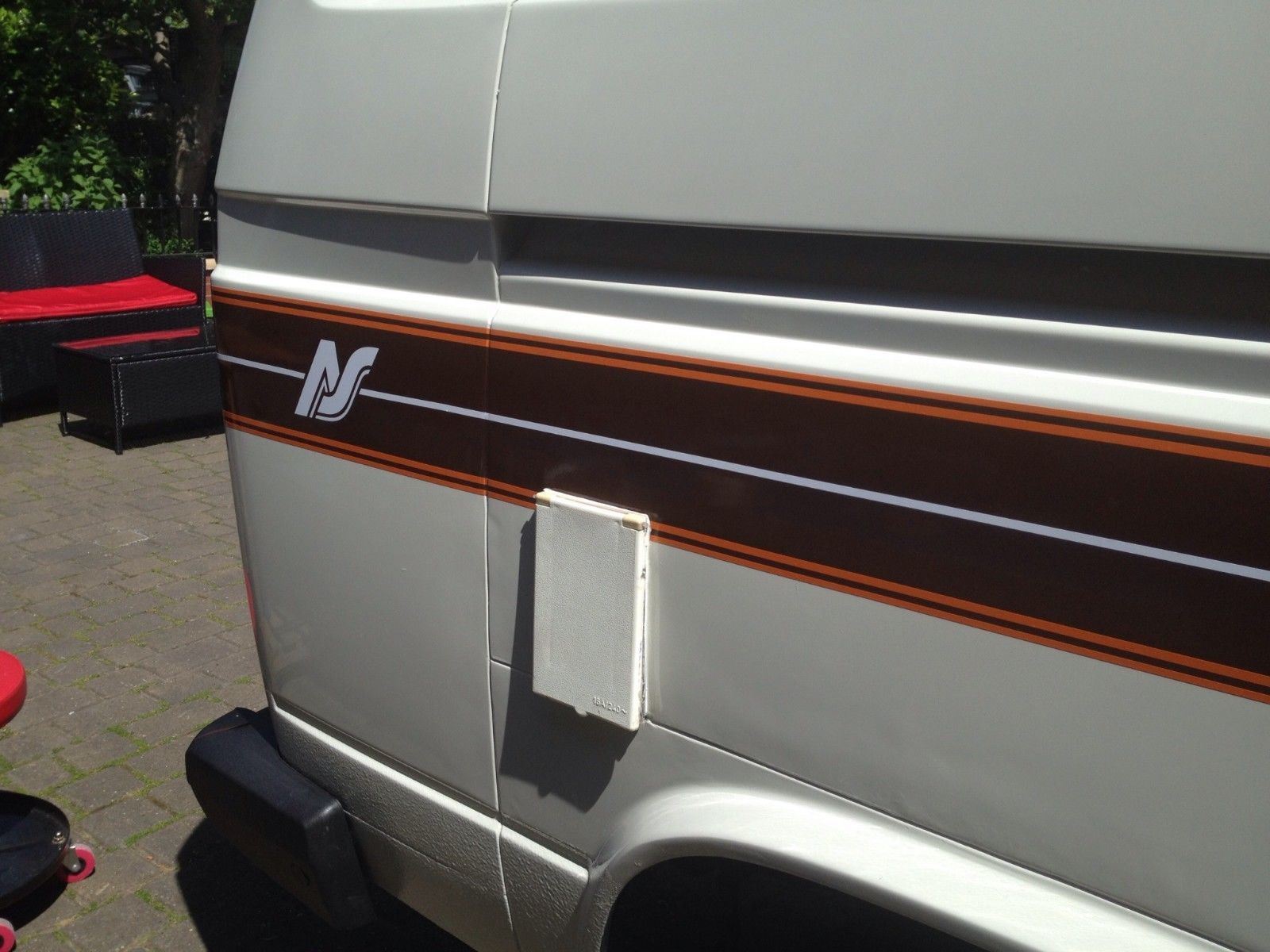 Zen Graphics - Auto sleeper T25 / T3 restoration Decals / Stripes BROWN
