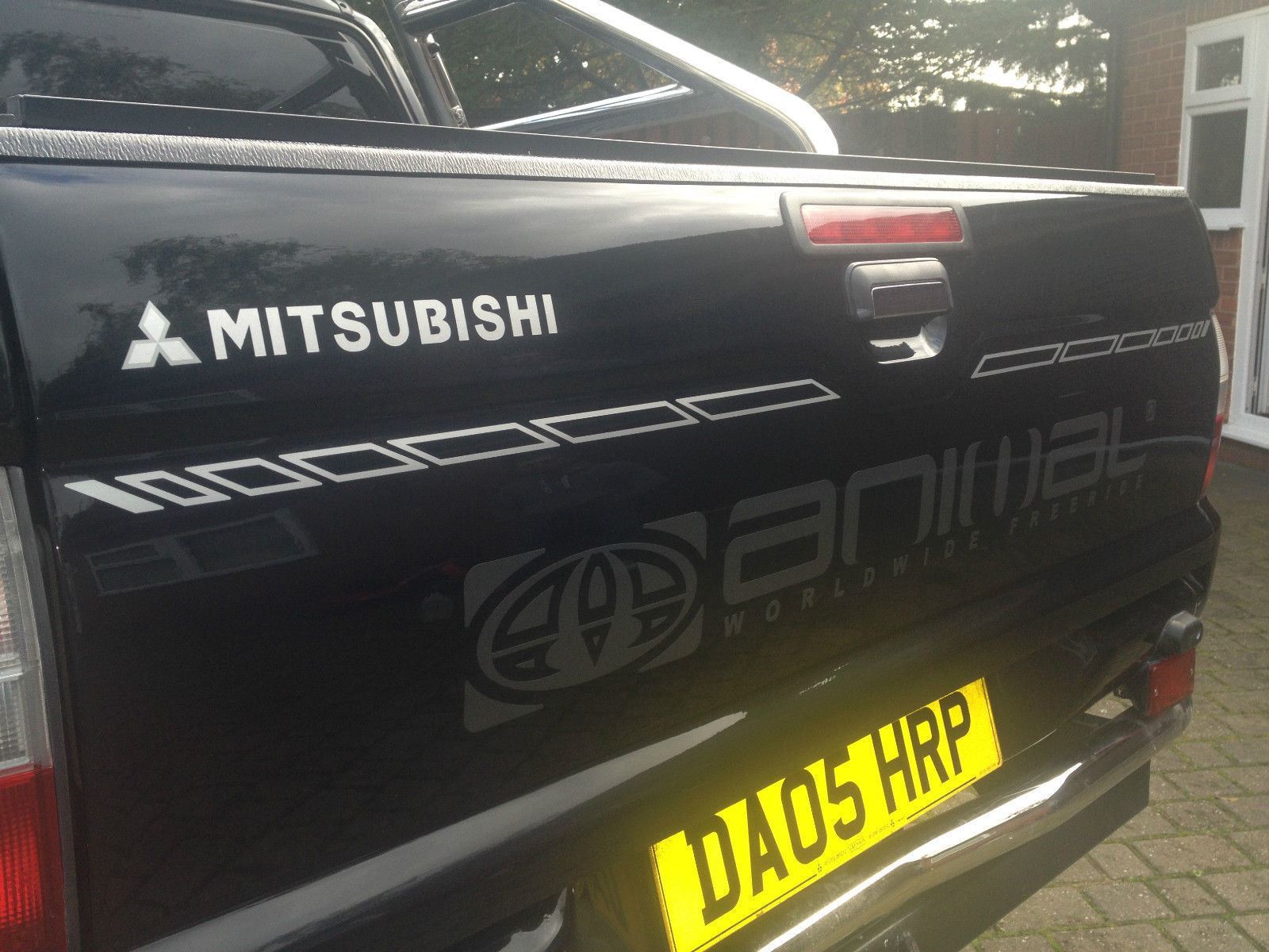Zen Graphics - Mitsubishi L200 replacement rear Animal Graphic / Sticker