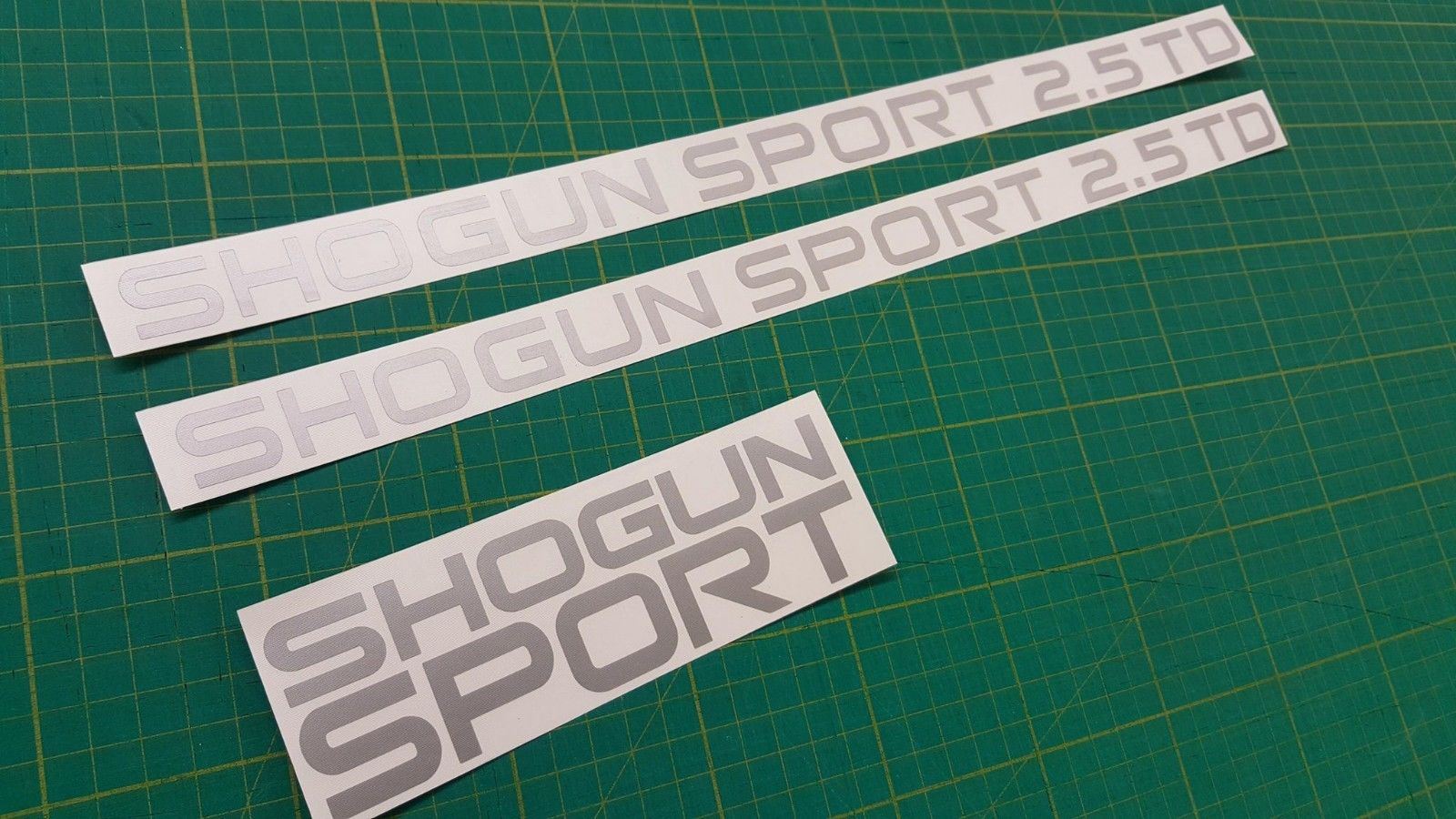 Zen Graphics - Mitsubishi Shogun sport 2.5 TD Decals / Stickers