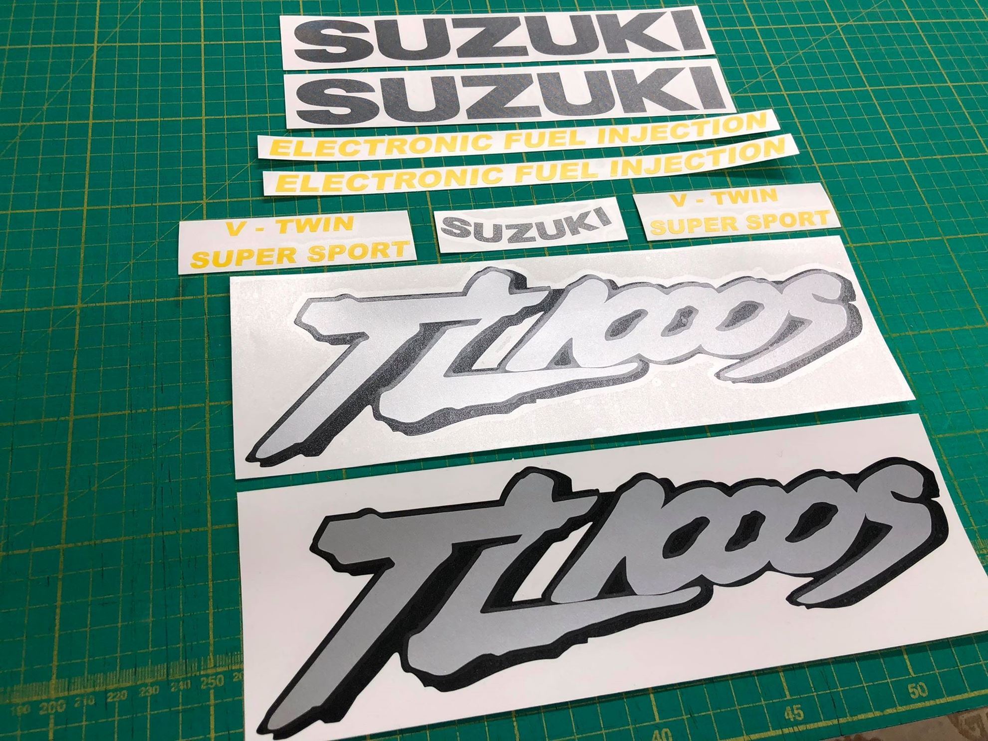 Zen Graphics - Suzuki TLS 1000S 1997 - 2003 replacement Decals / Stickers