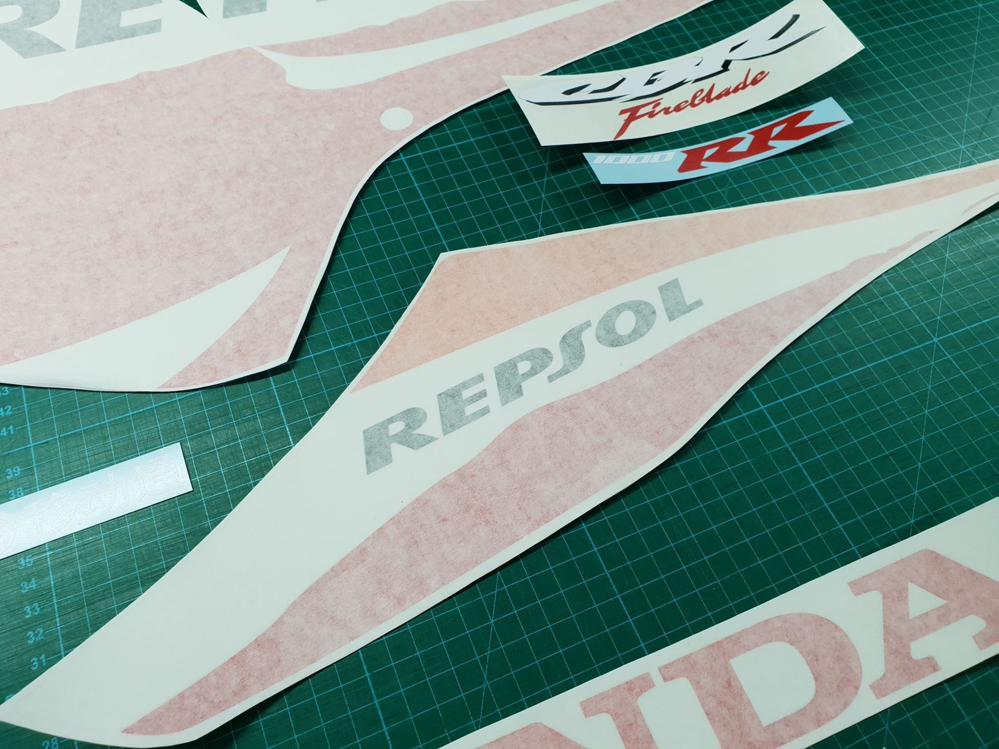 Zen Graphics - Honda CBR 1000RR 2007 full Repsol WSB race replica ...