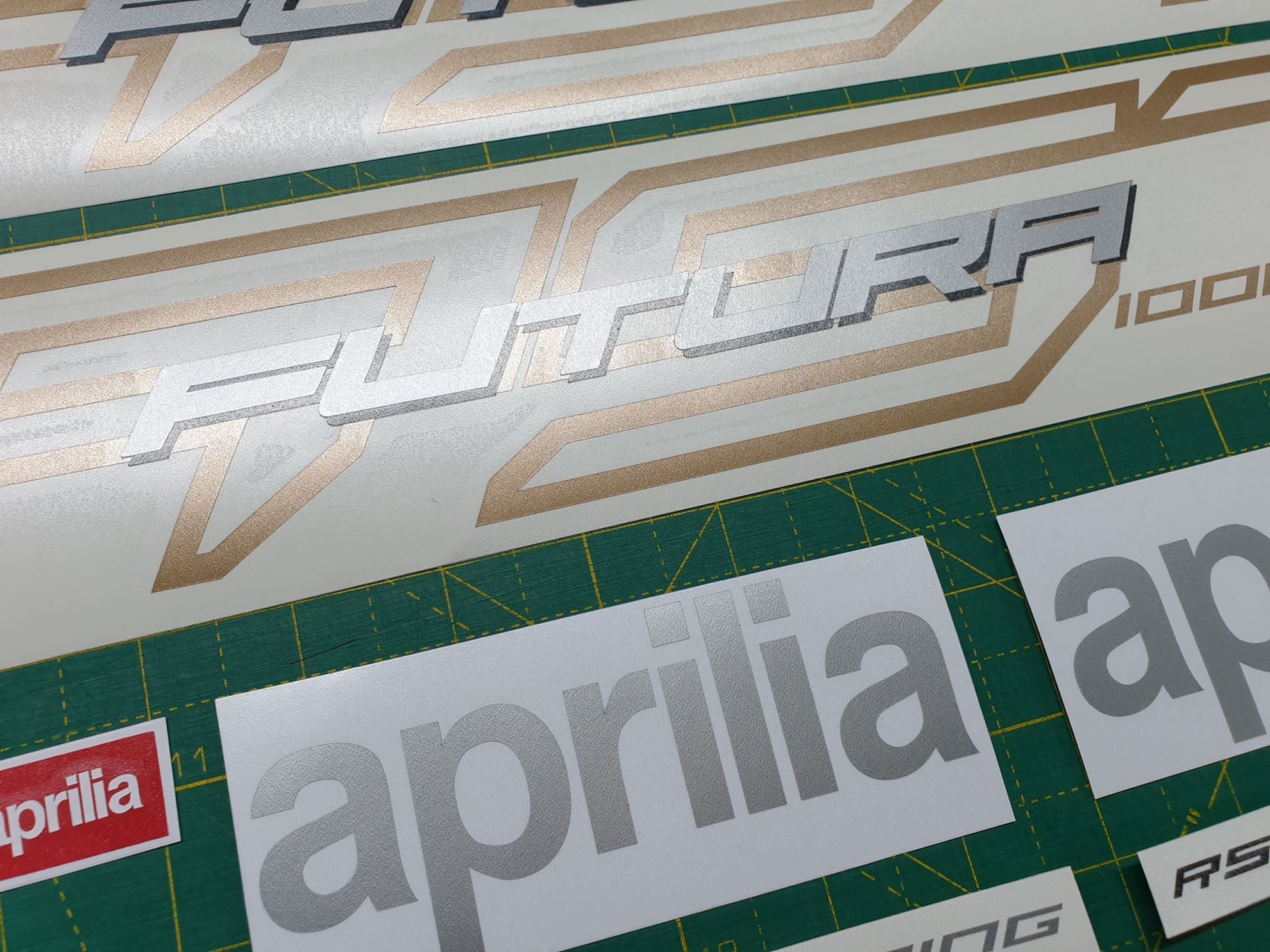 Zen Graphics - Aprilia RST 1000 Futura 2001 - 2004 replacement Decals ...