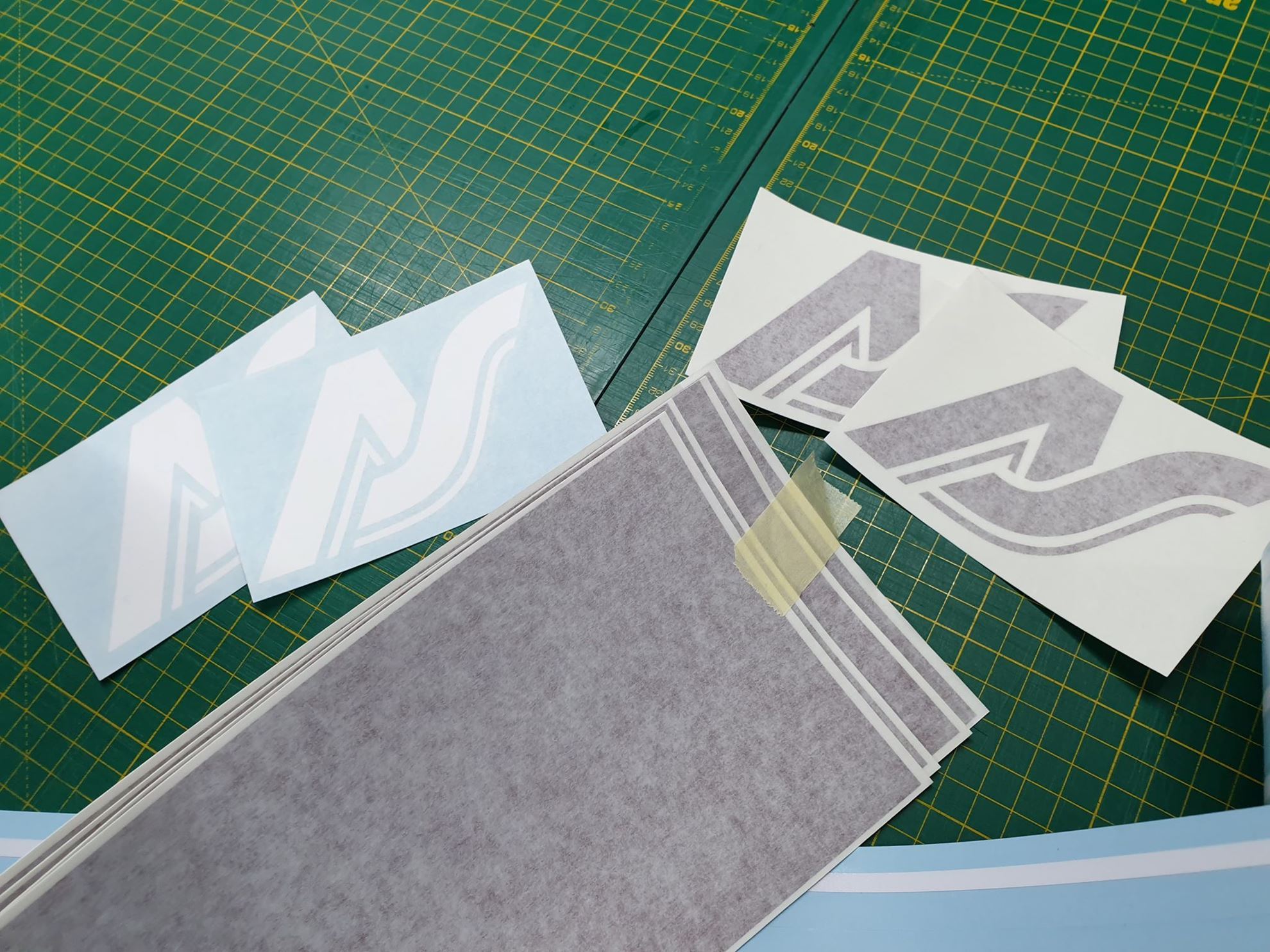 Zen Graphics - Auto sleeper T25 / T3 restoration Decals / Stripes BURGUNDY