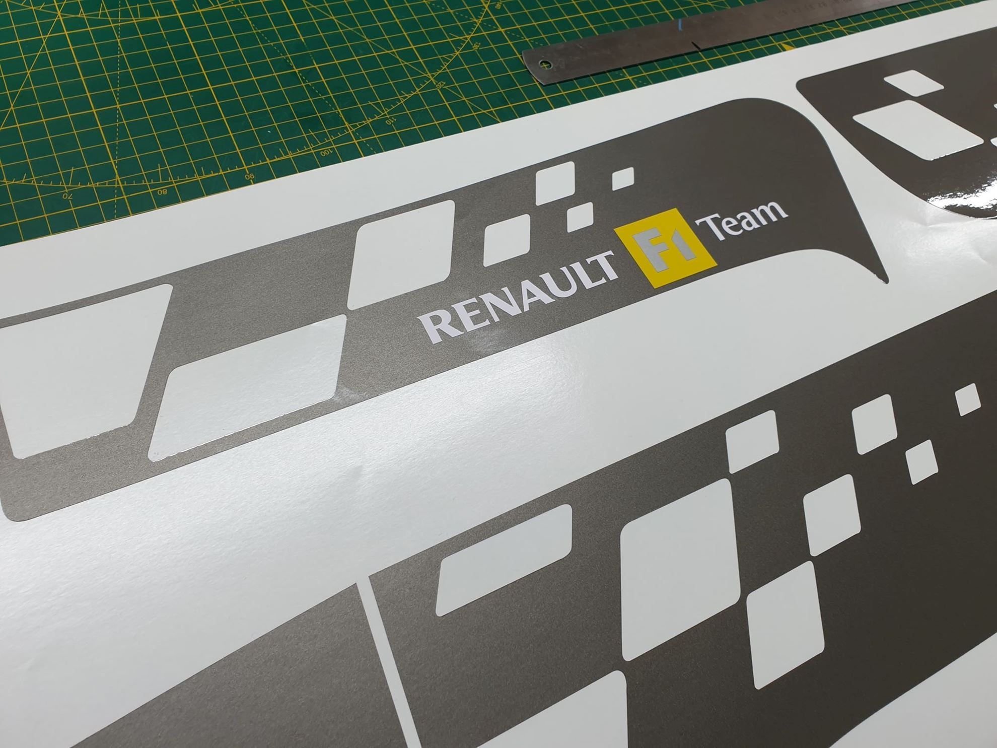 Zen Graphics - Renault Clio R27 R.S. F1 Team replacement Decals / Stickers
