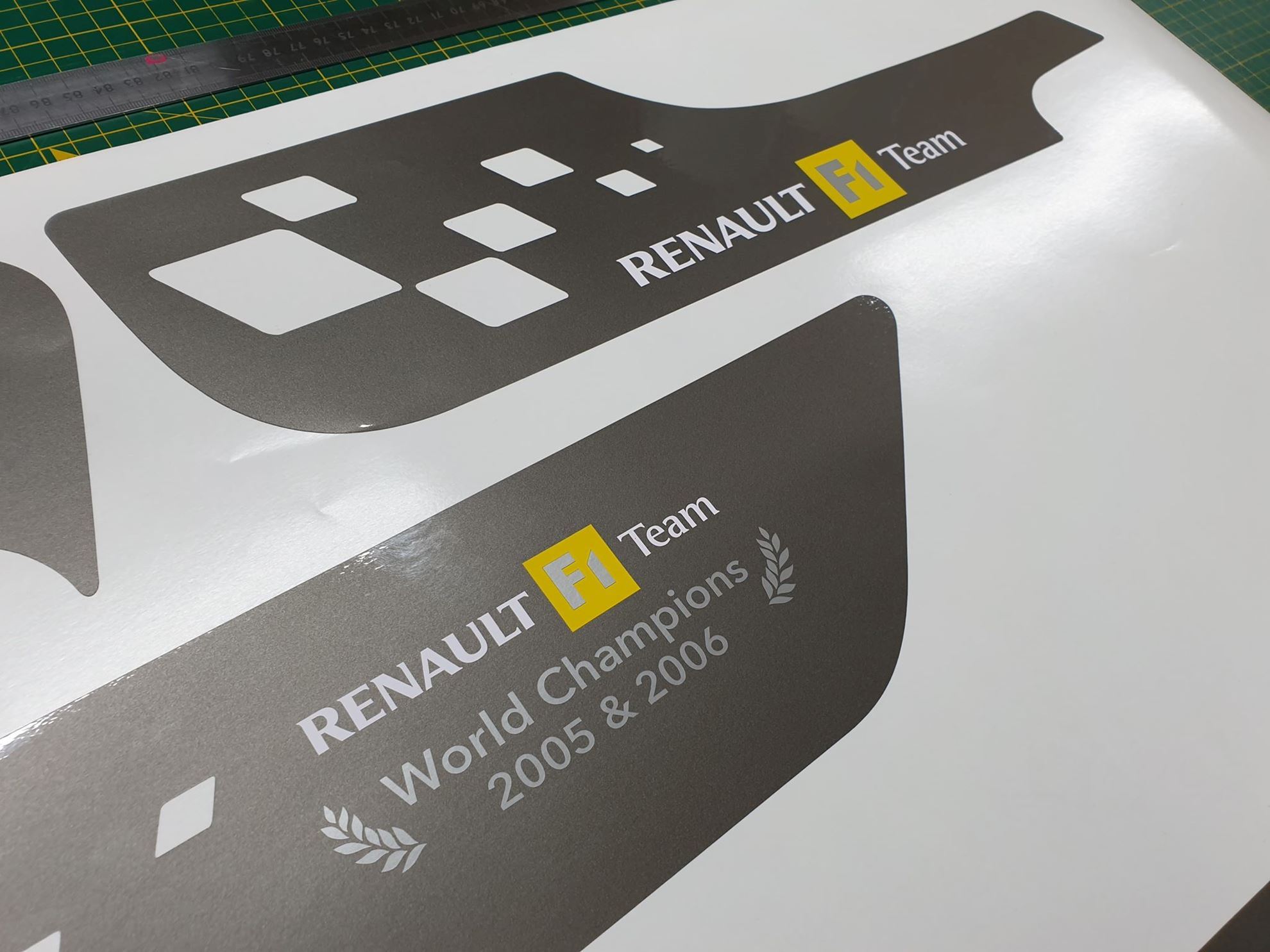 Zen Graphics - Clio R27 R.S. F1 Team replacement Decals / Stickers
