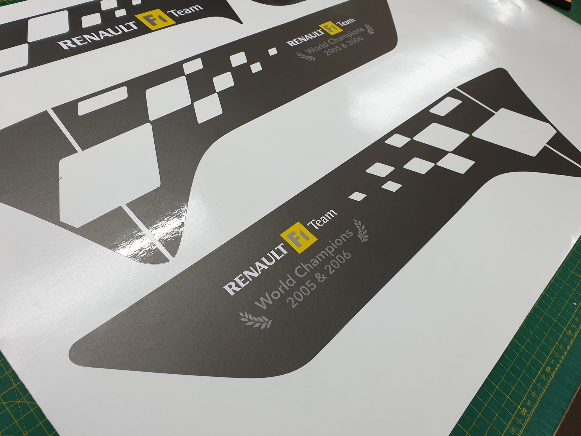 Zen Graphics - Renault Clio R27 R.S. F1 Team replacement Decals / Stickers