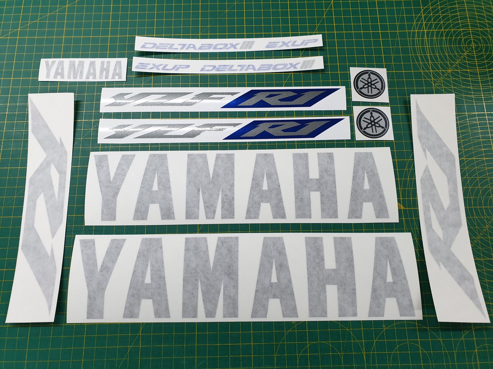 Zen Graphics - Yamaha YZF R1 2002 Replacement Decals / Stickers Custom ...
