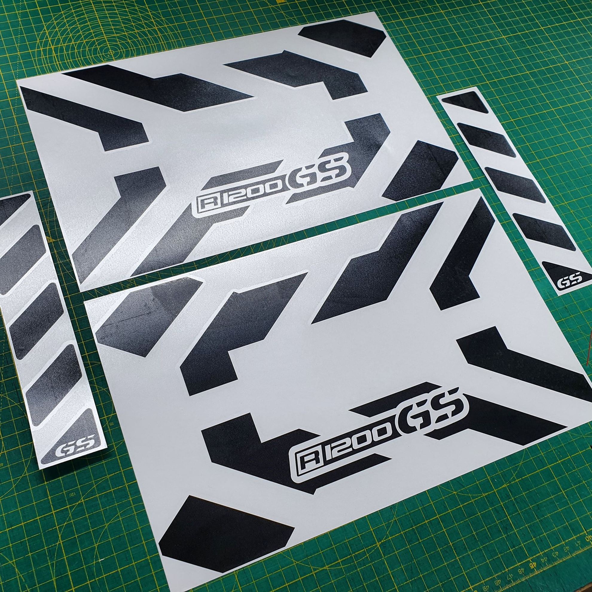 Zen Graphics - BMW R 1200GS Vario Pannier Decals / Stickers