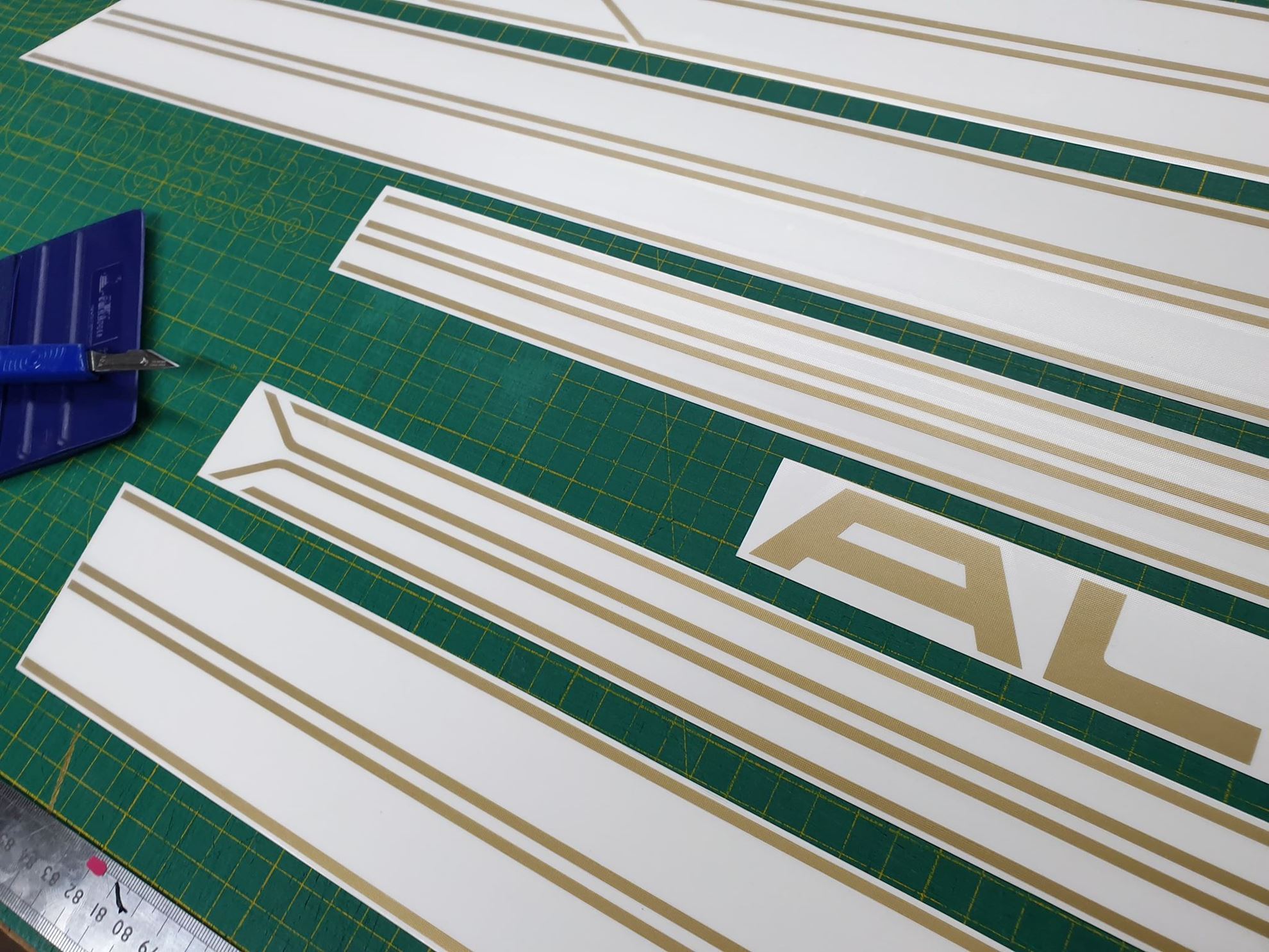 Zen Graphics - BMW 7 Series E38 Alpina side , front and rear Stripes ...