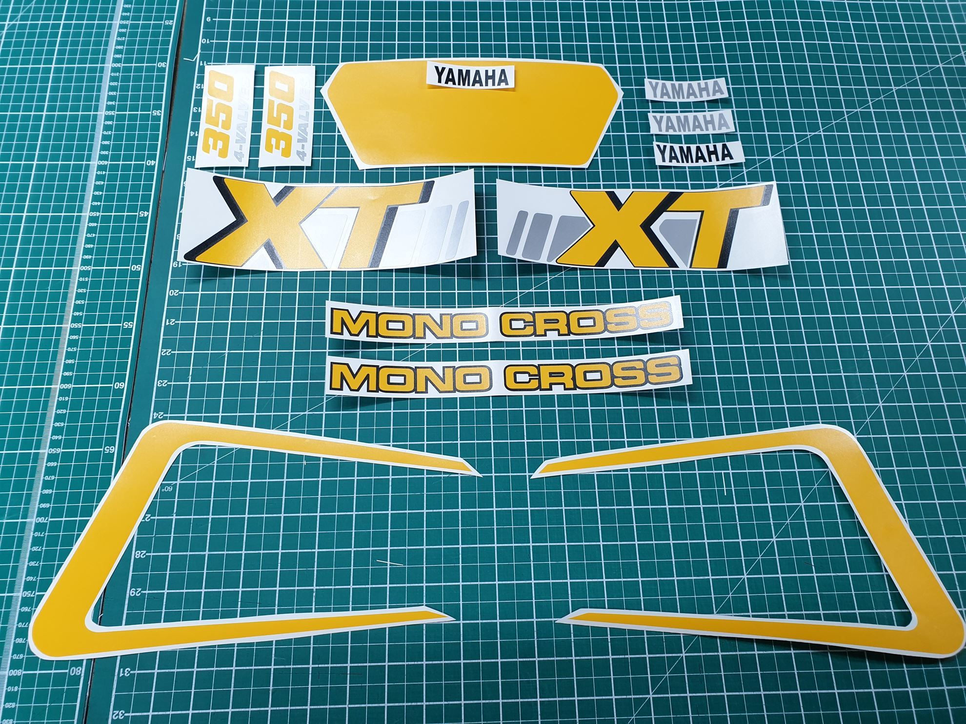 Zen Graphics - Yamaha XT350 1988 - 1990 Replacement Decals / Stickers