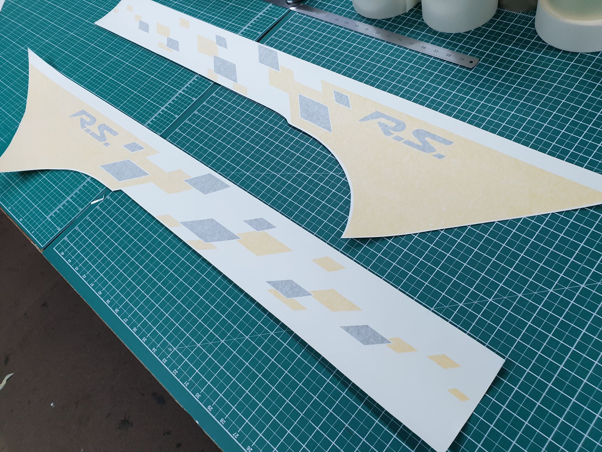Zen Graphics - Renault Clio R.S. side Decals / Stickers