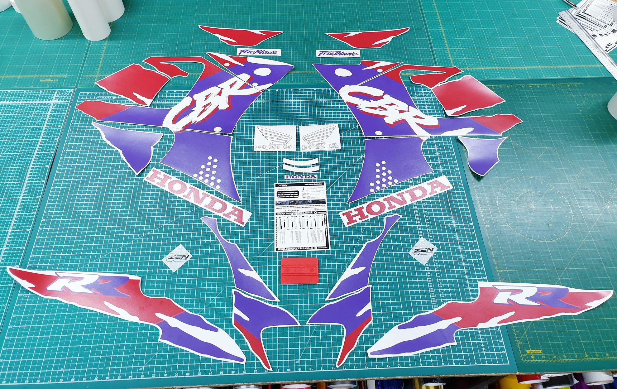 Zen Graphics - Honda CBR 900RR 1995 replacement Decals / Stickers