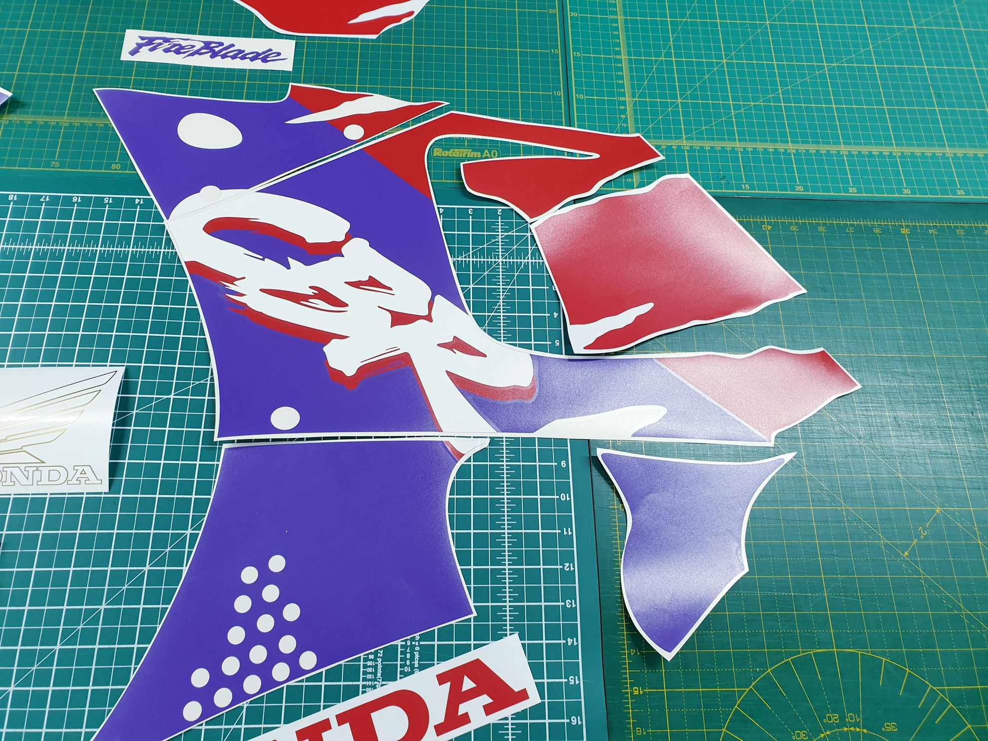 Zen Graphics - Honda CBR 900RR 1995 replacement Decals / Stickers