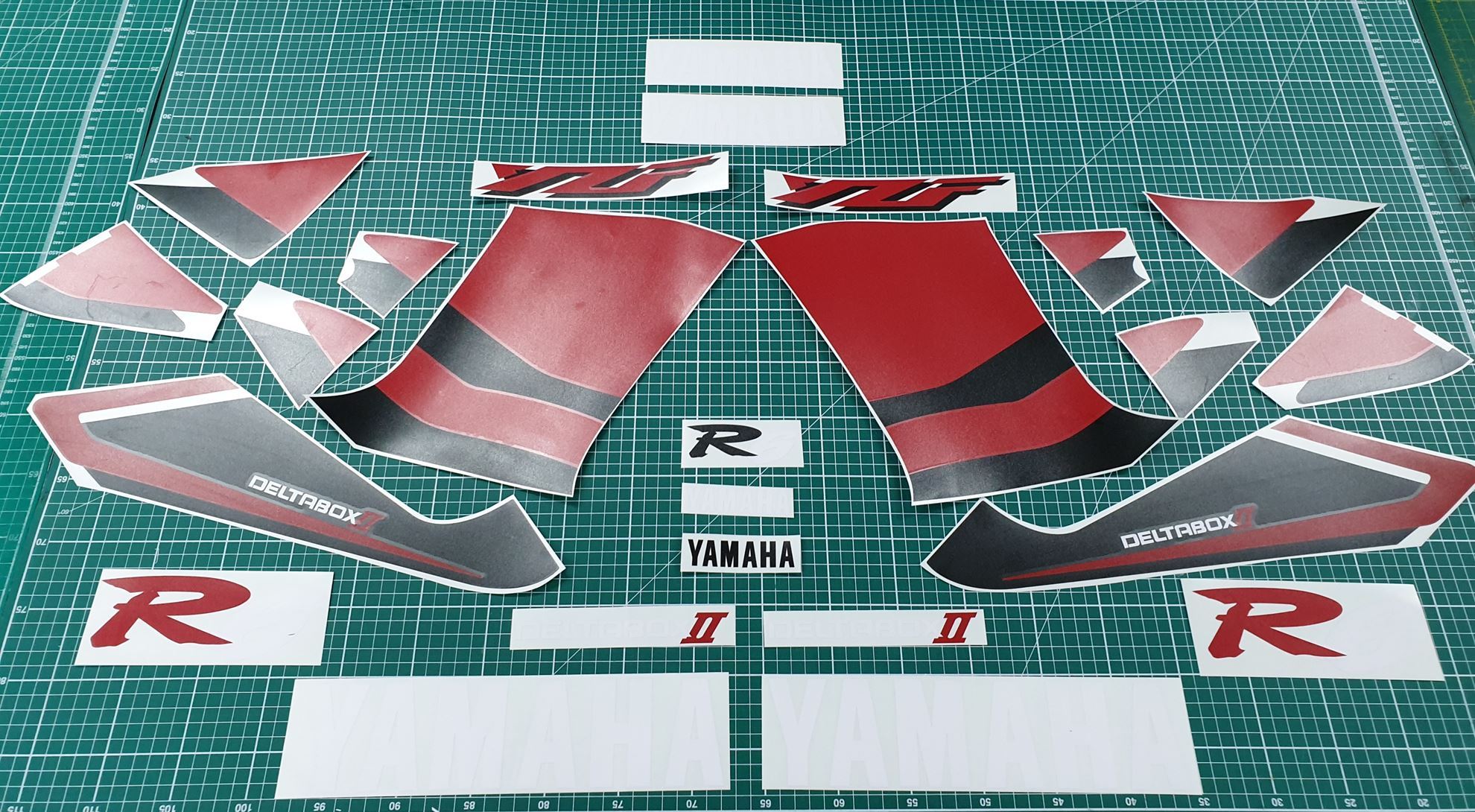 Zen Graphics - Yamaha YZF R6 1999 - 2000 replacement Decals / Stickers