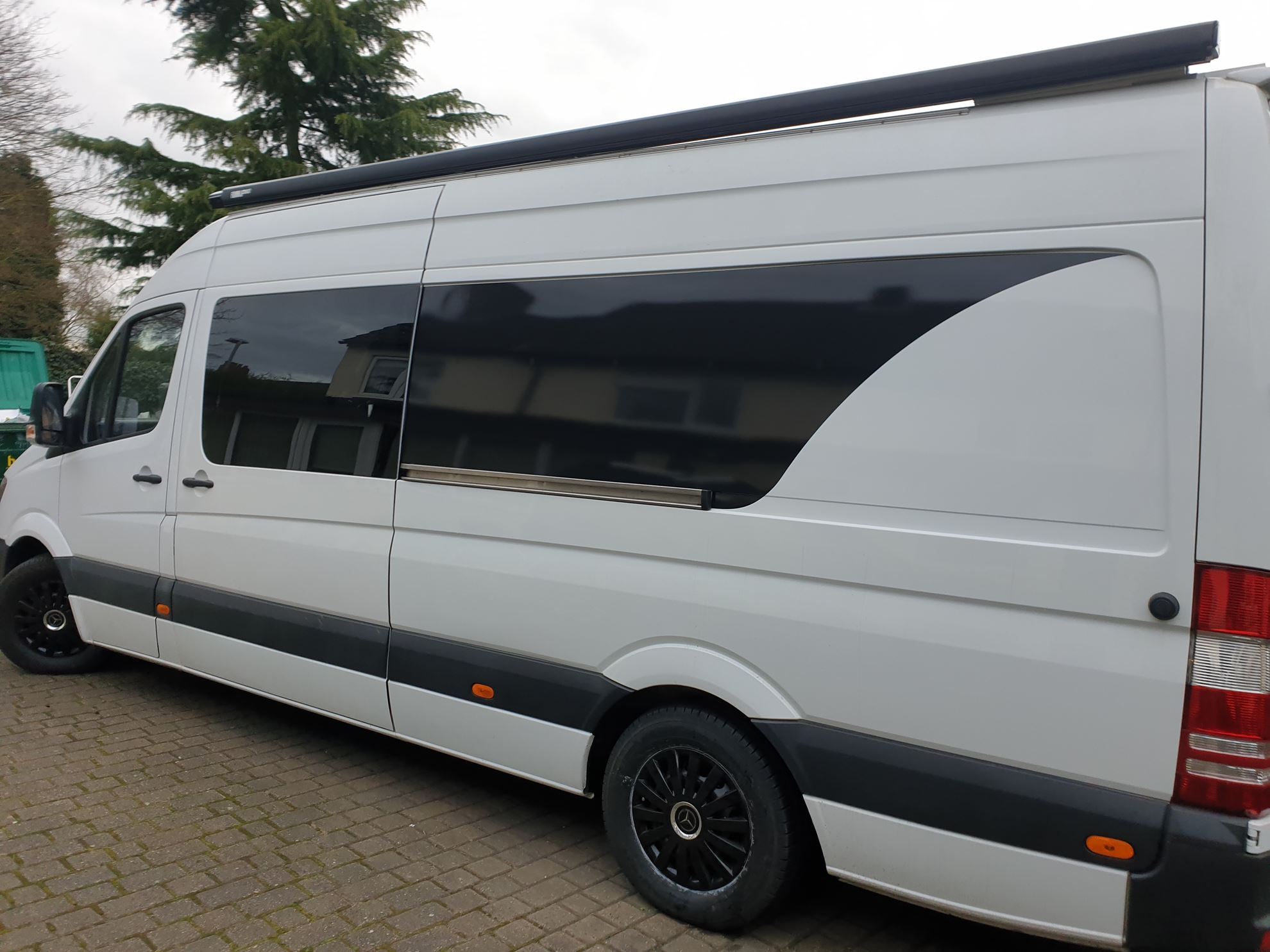 Zen Graphics - Mercedes Sprinter Long Wheel Base side Window Finisher Vinyl