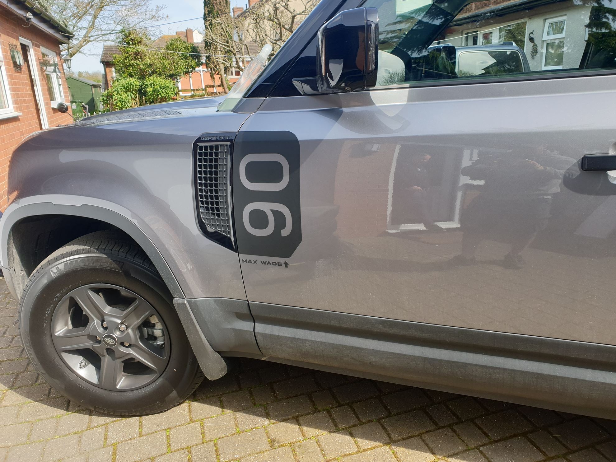 Zen Graphics - 2020 Defender 110 side vent "Max Wade" Stickers / Decals