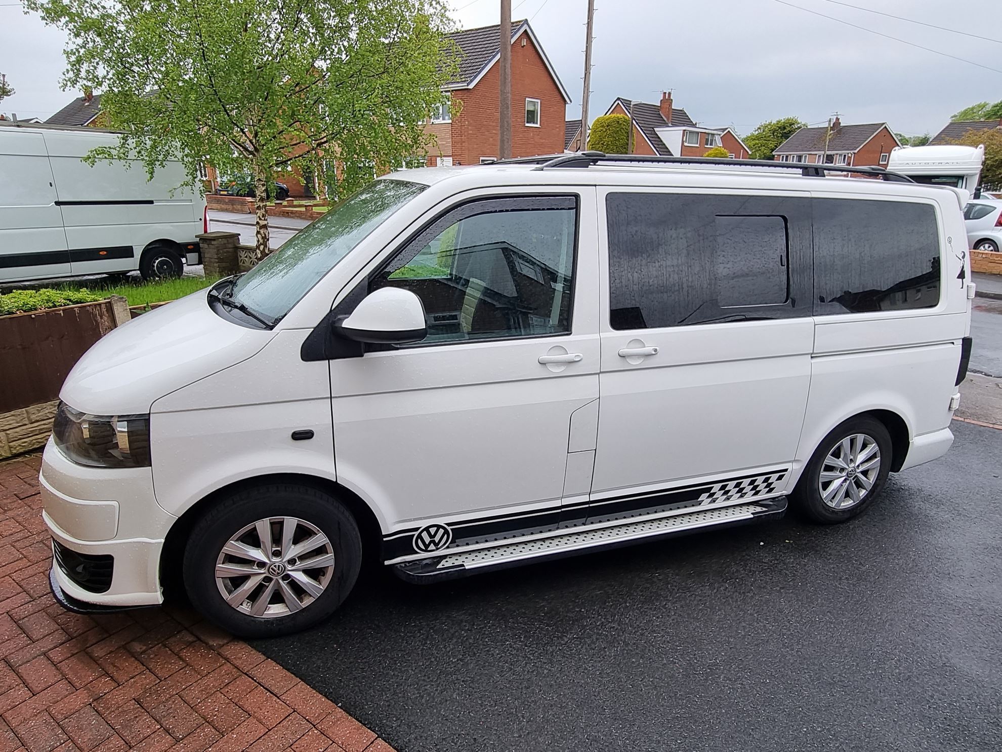 Zen Graphics - VW T5 / T6 Short Wheel Base side Stripes - SILVER