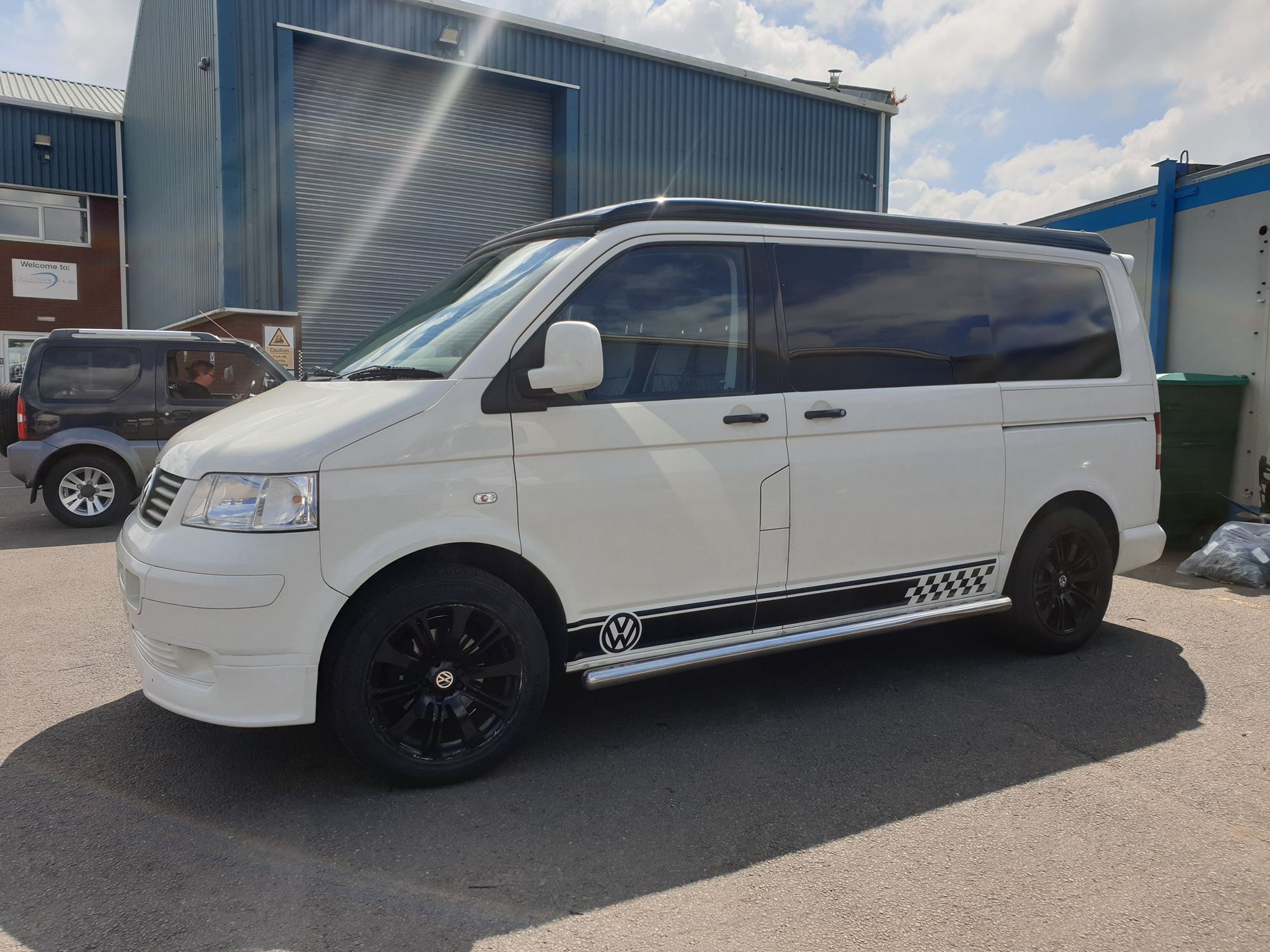 Zen Graphics - VW T5 / T6 Short Wheel Base side Stripes - SILVER