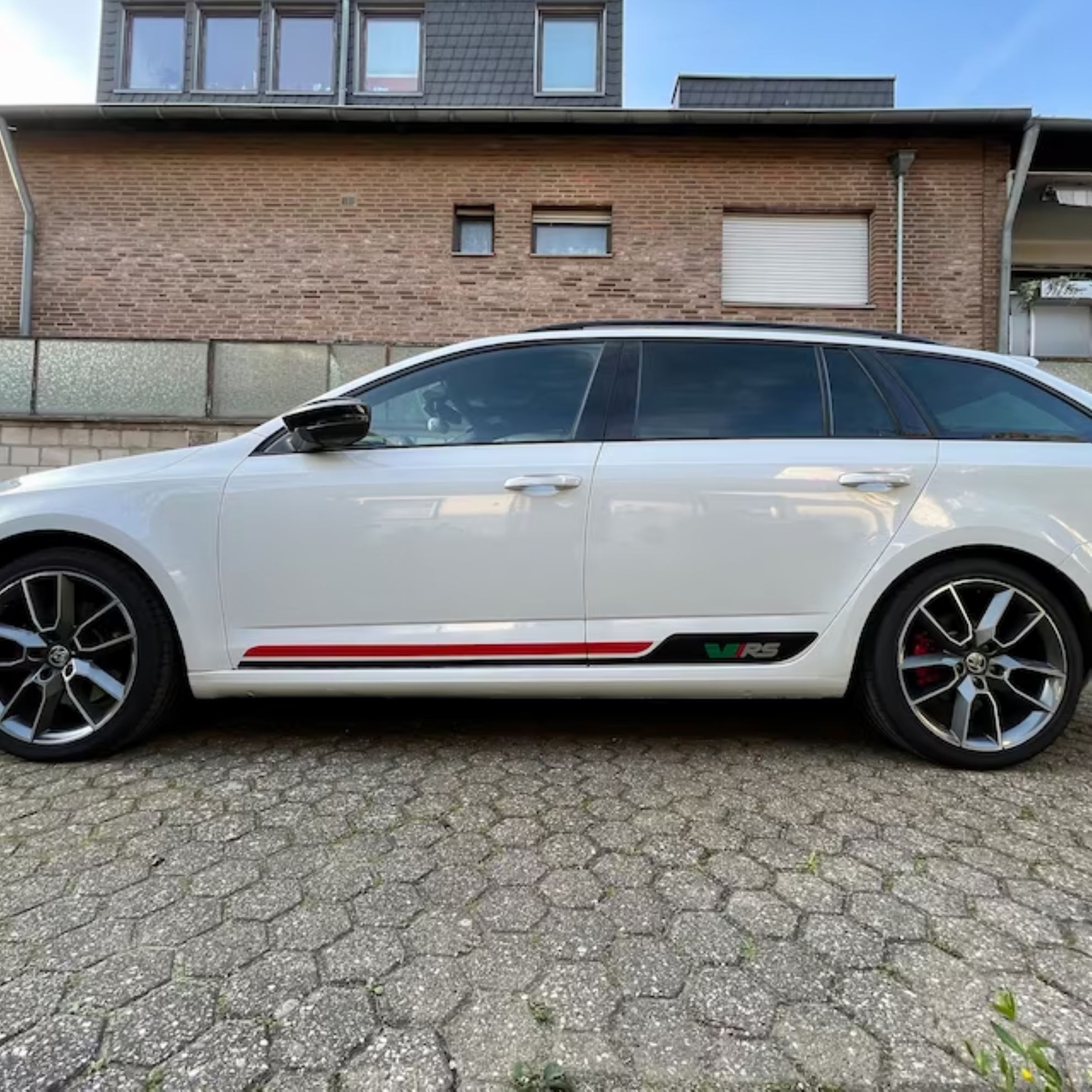 Zen Graphics - Skoda Octavia VRS side Stripes / Stickers