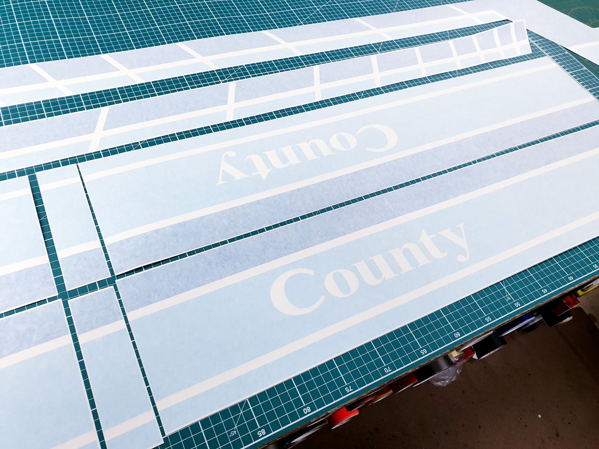 Zen Graphics - Defender 90 County 1984 - 1986 side Stripes / Stickers