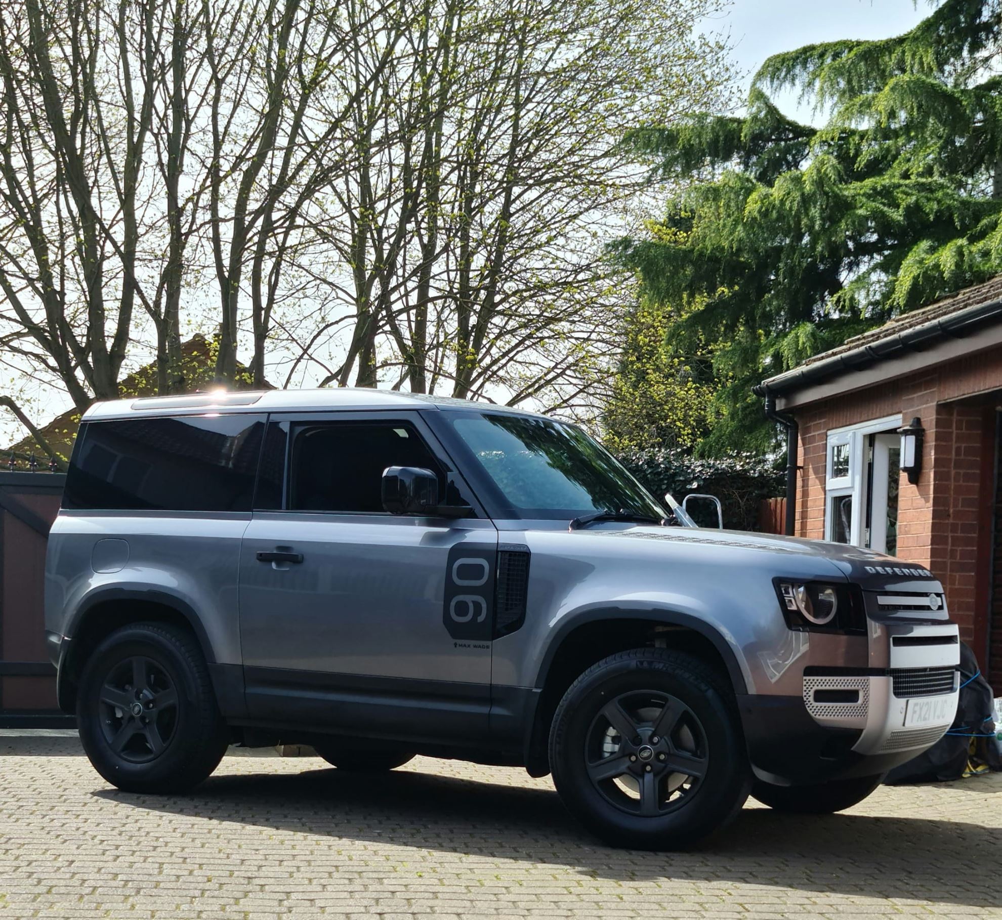 Zen Graphics - 2020 Defender 90 side vent "Max Wade" Stickers / Decals