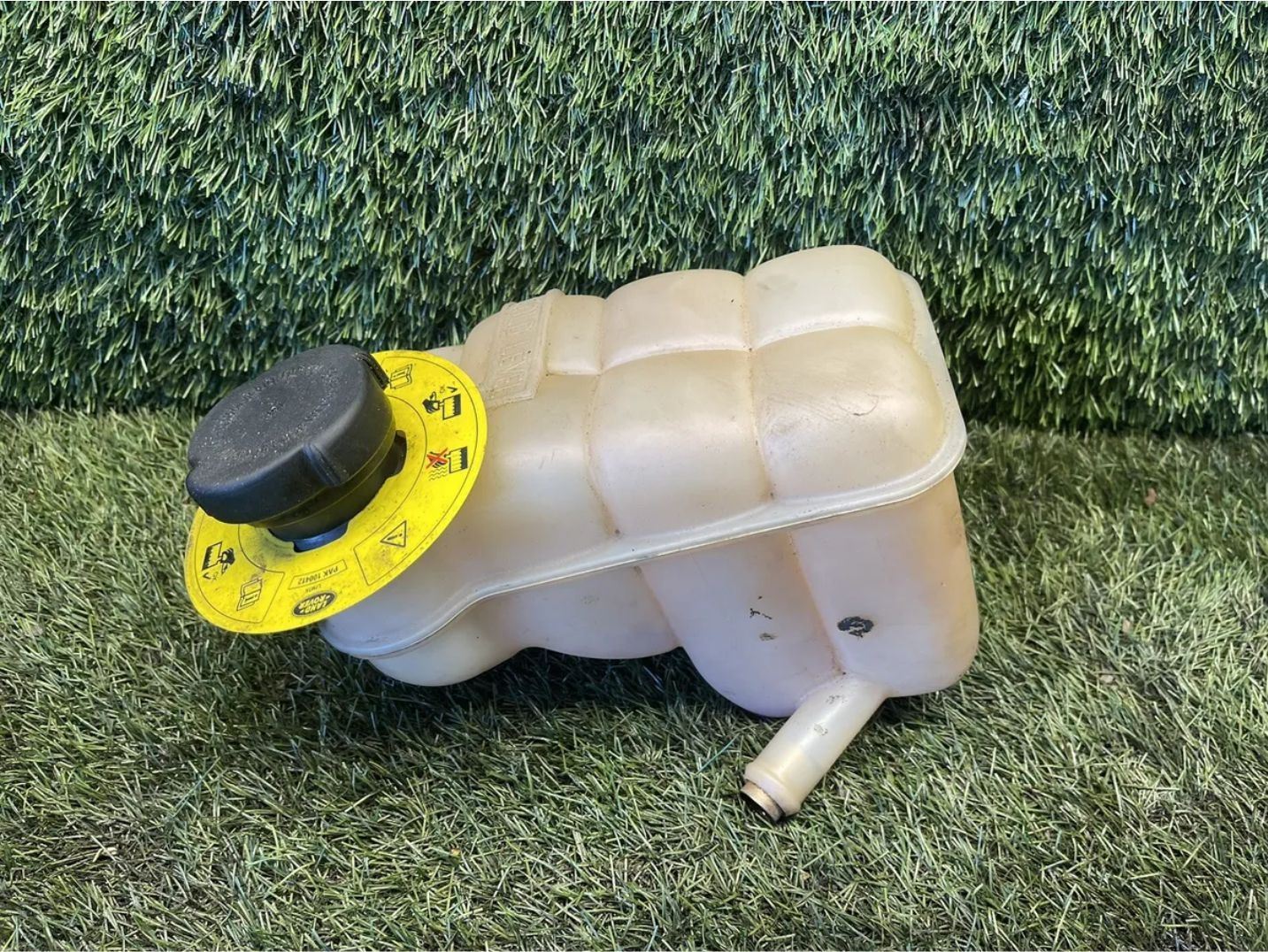 Zen Graphics - Land Rover Discovery 2 Coolant Tank Warning Plastic Label