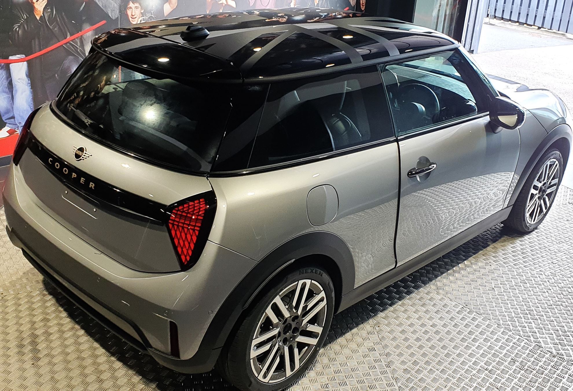 Zen Graphics - Mini F66 Union Jack Roof graphics / Stickers