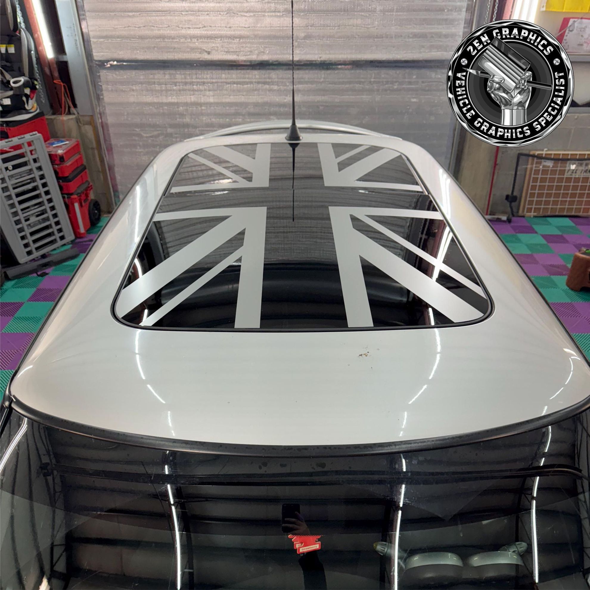 Zen Graphics - Mini R50 / R53 panoramic Glass Union Jack roof Graphic